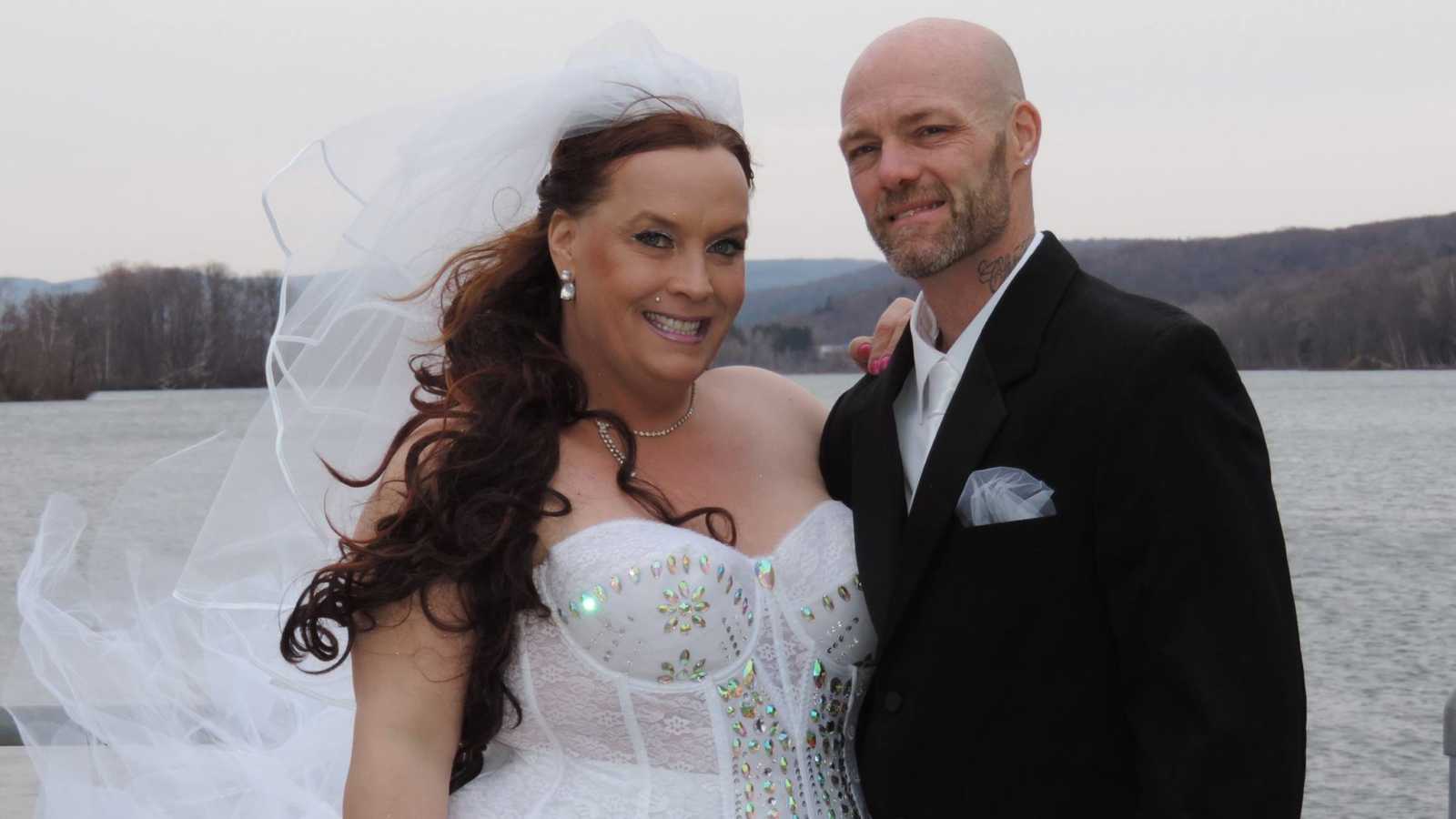 Husband fatally beats, stabs transgender activist wife; walks into ...