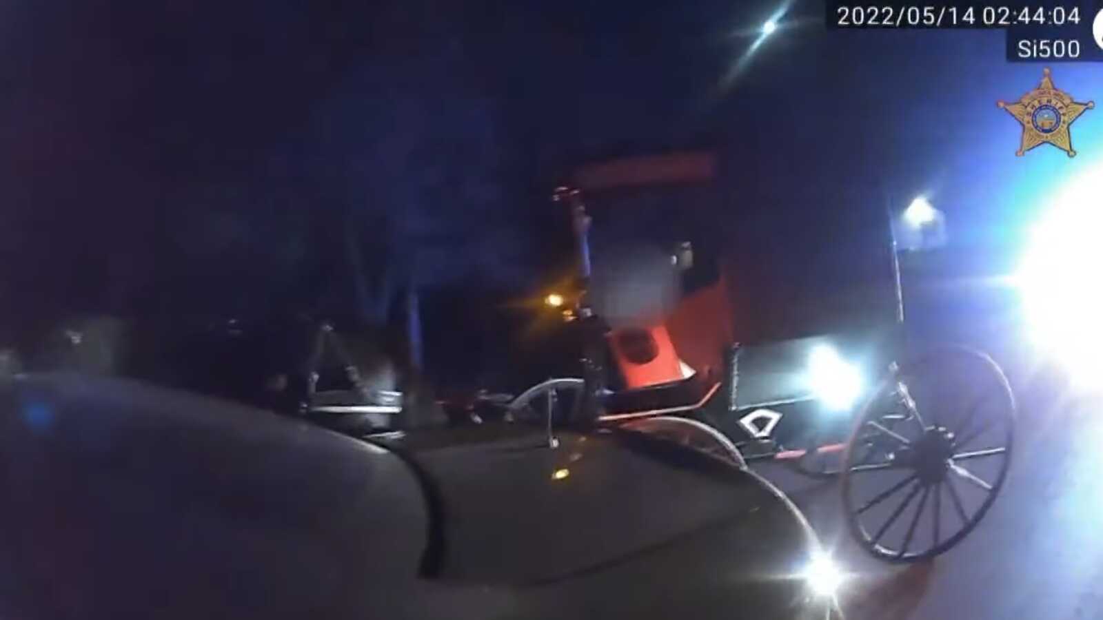 ‘Stop Your Horse!’ Drunk Amish Buggy Driver Leads Cops on Slow Speed ...