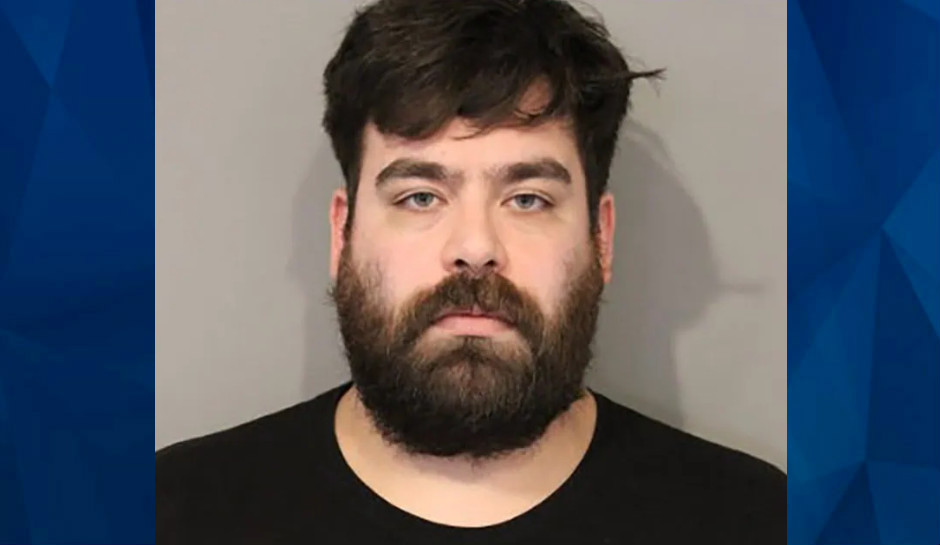 Landscaper Saves Illinois Woman From Husband Trying to Killer Her: Cops ...